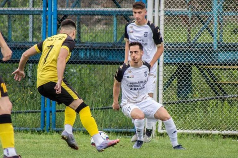 CSM Unirea Alba Iulia vicecampioană națională la fotbal U19